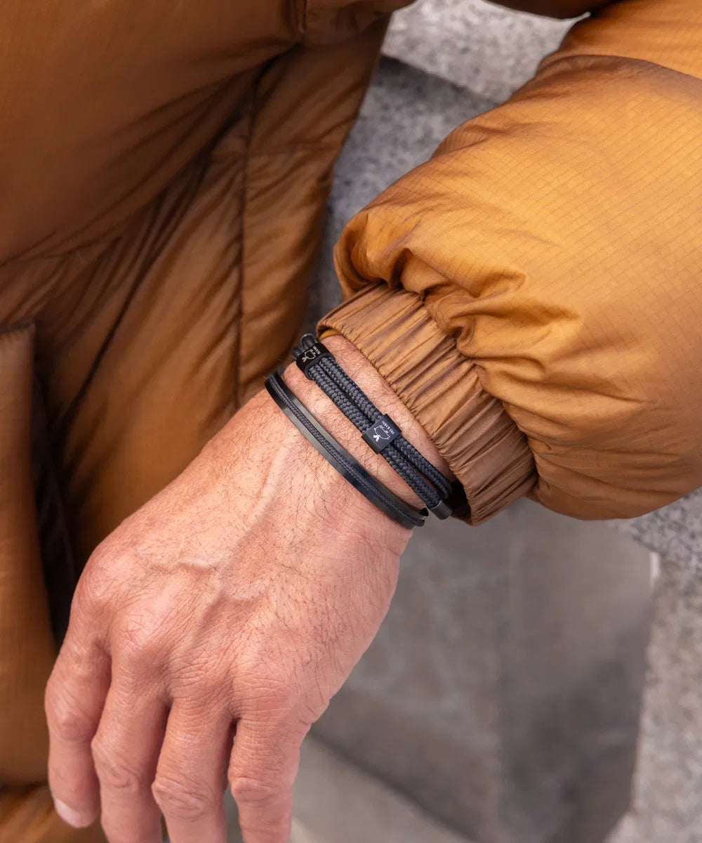 Little Lewis Bracelet DBL - Black/Black – Badger Clothing
